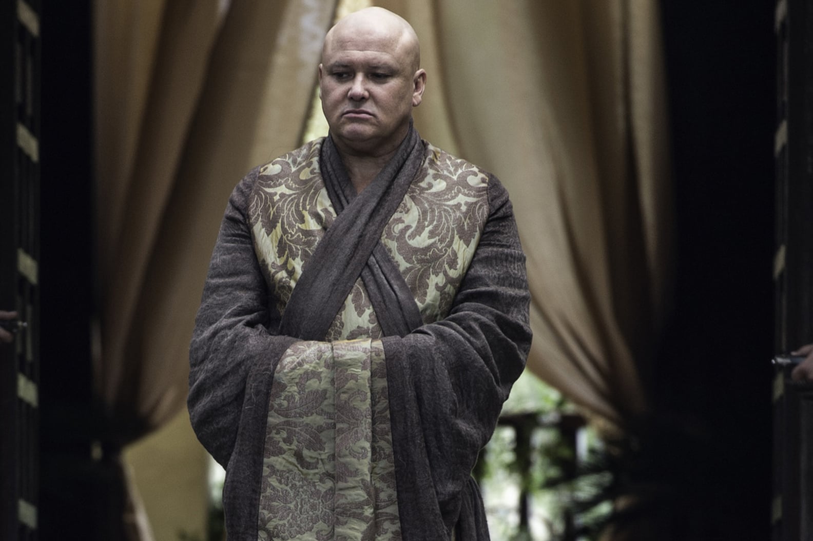 Is Varys From Game of Thrones Bald in Real Life? | PS Entertainment