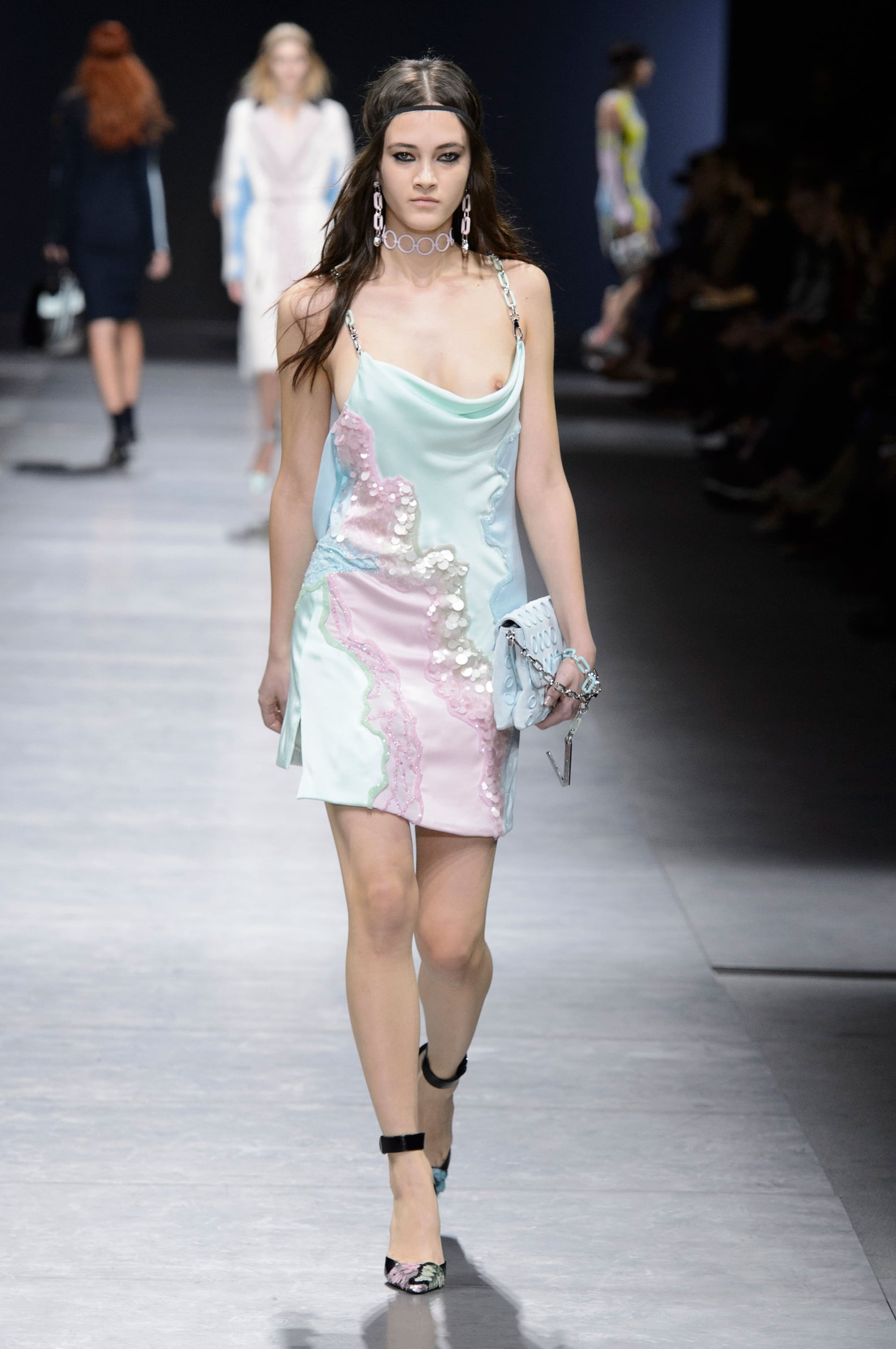 Versace Fall 2016 Runway | PS Fashion