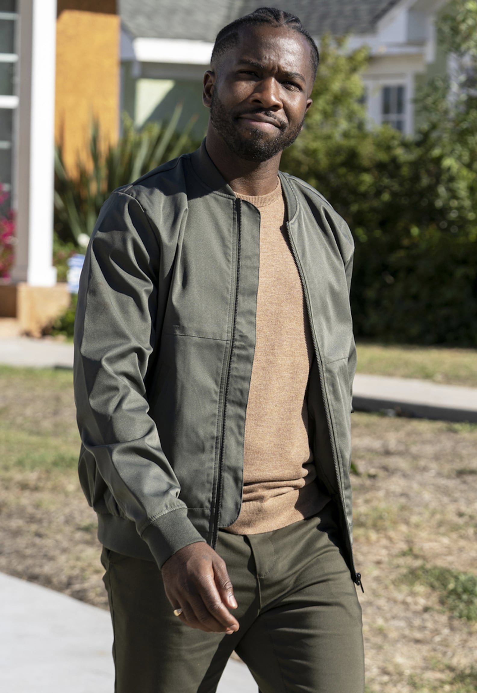 Dress Like the Cast of Insecure For Halloween | PS Entertainment