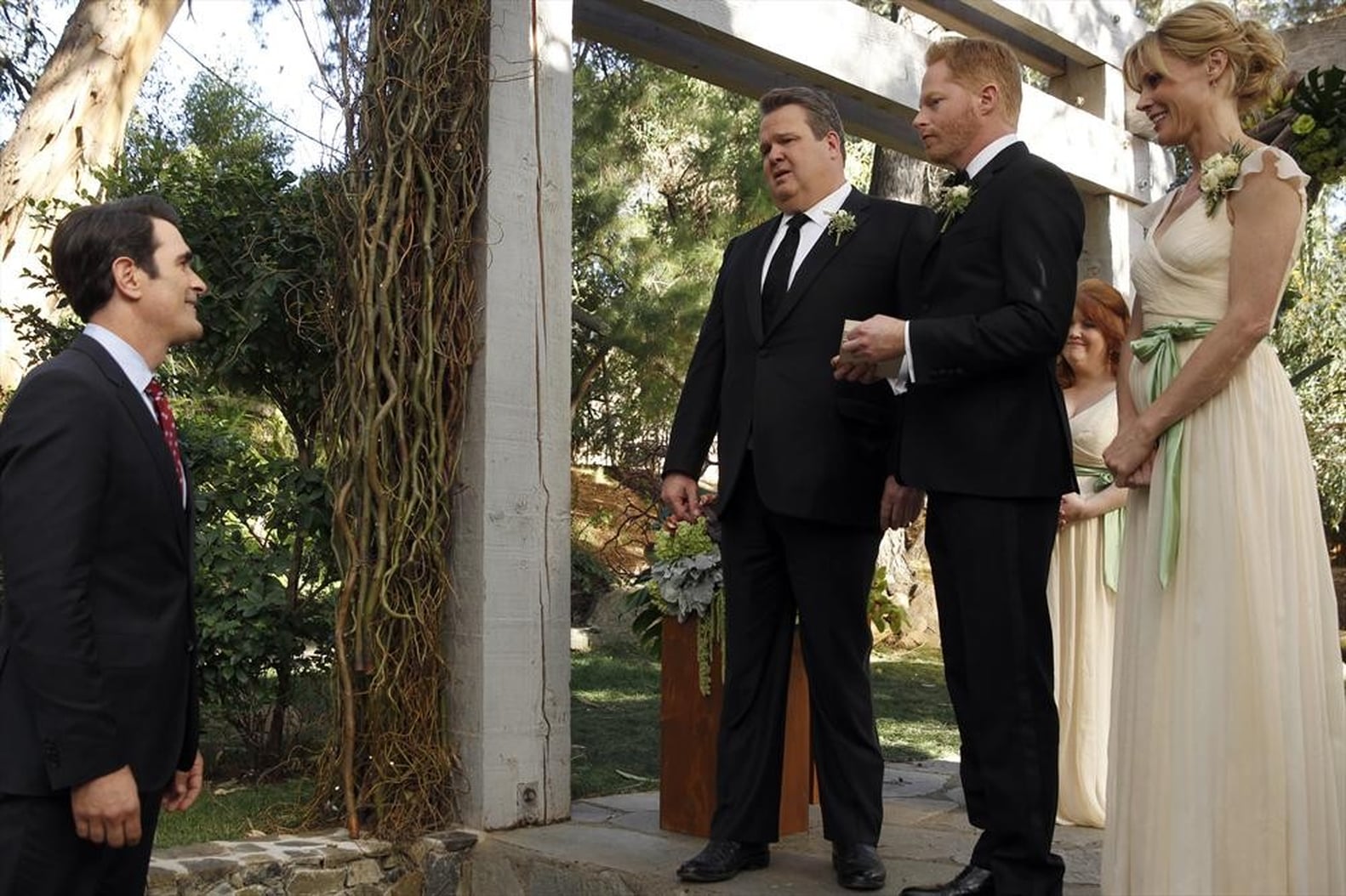 Mitchell and Cameron's Wedding on Modern Family | Pictures | PS ...
