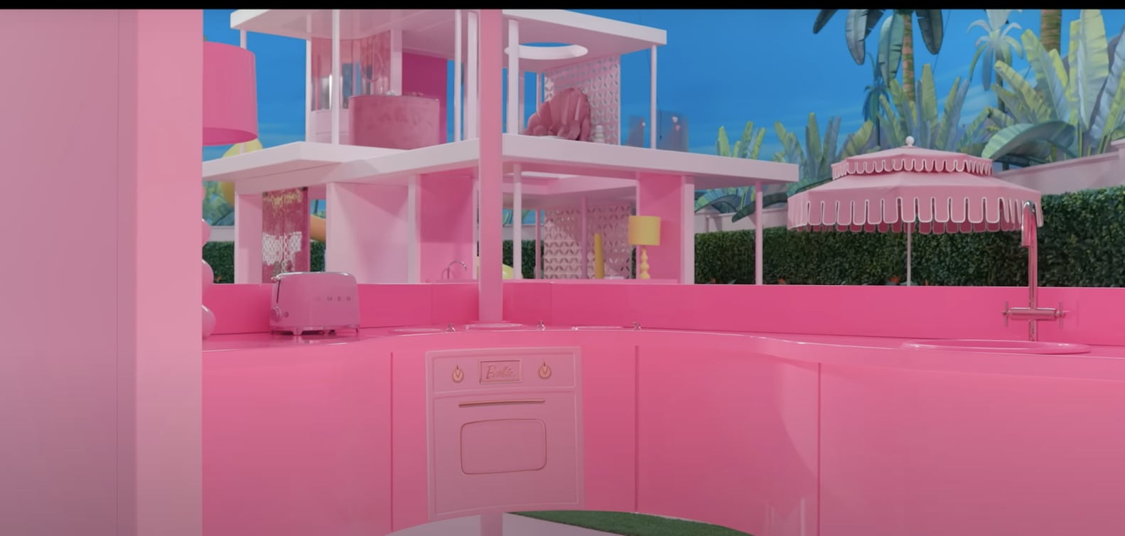 Margot Robbie Tours Barbie Movie Dreamhouse | Video | PS Home