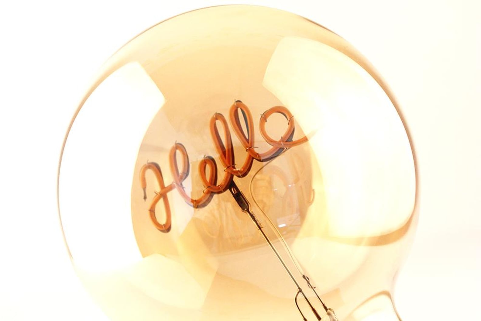 These Light Bulbs Have Words in Them Like "Love" and "Dream" | PS Home
