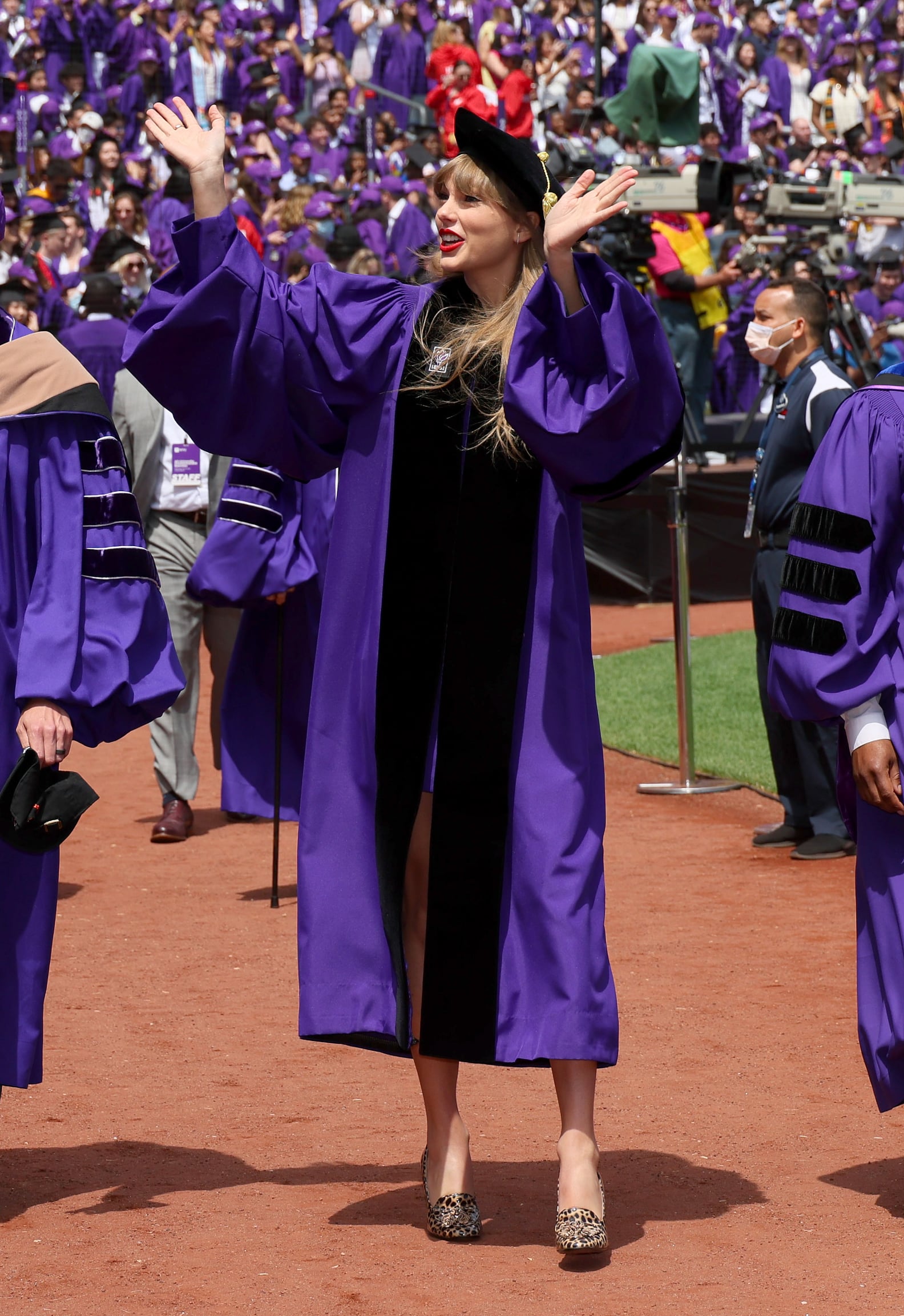 Taylor Swift Receives Honorary Doctorate Degree From NYU | PS Celebrity