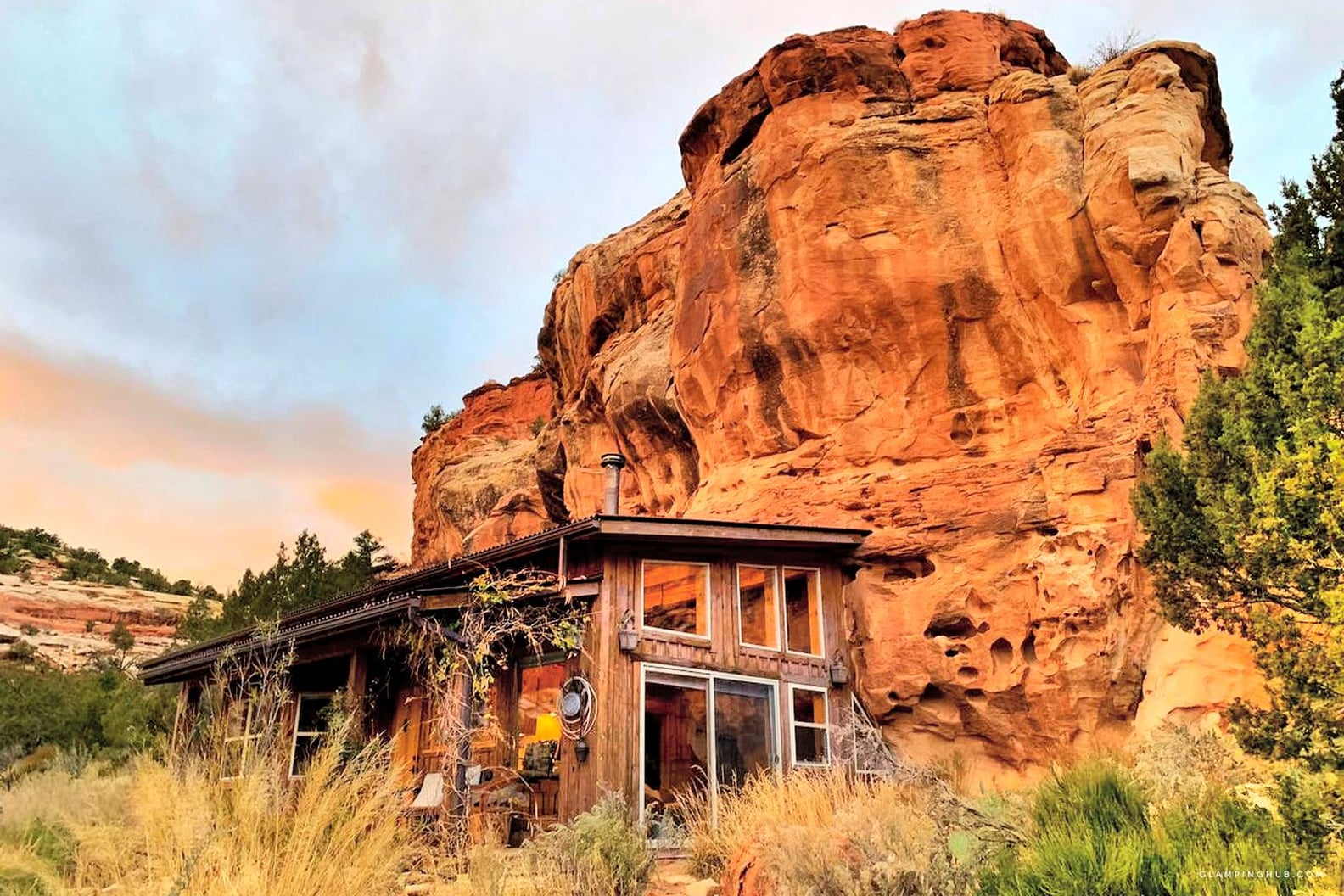 35 Charming Remote Cabin Rentals Across the US | PS Smart Living