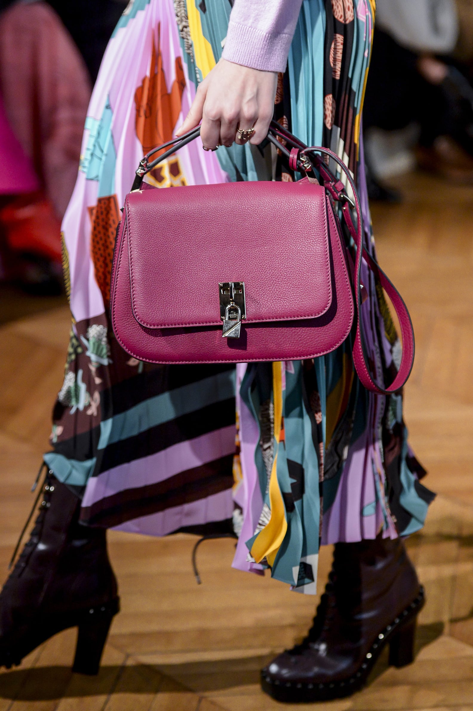 Best Runway Bags at Paris Fashion Week Fall 2017 | PS Fashion