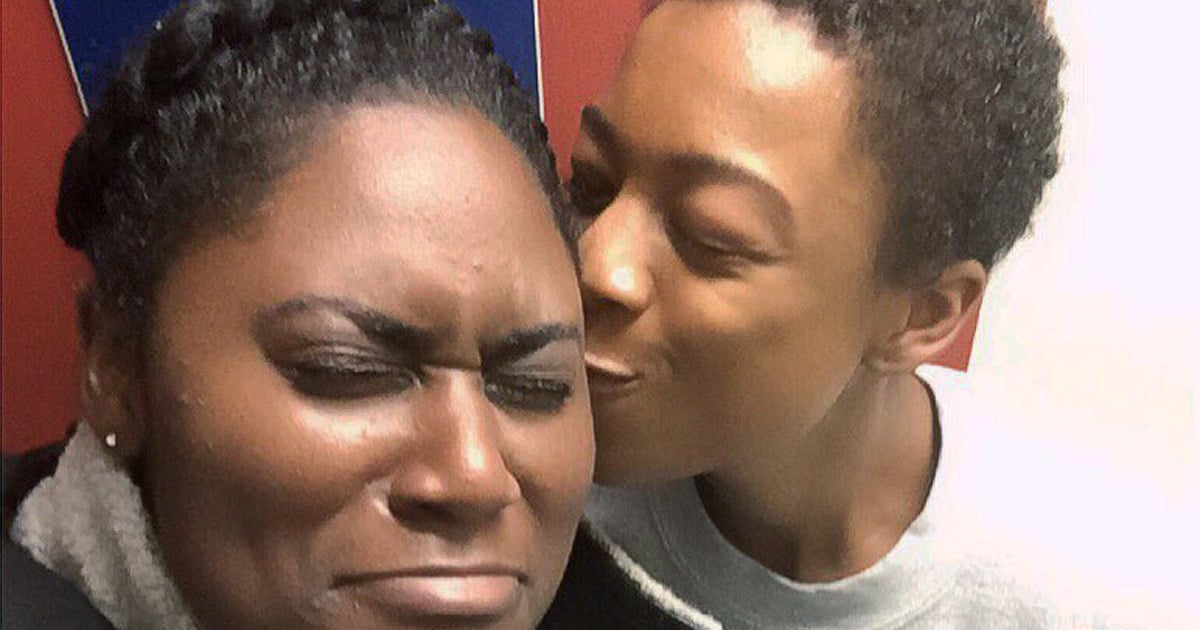 Danielle Brooks Posts Twitter Picture With Samira Wiley 2016 | PS ...