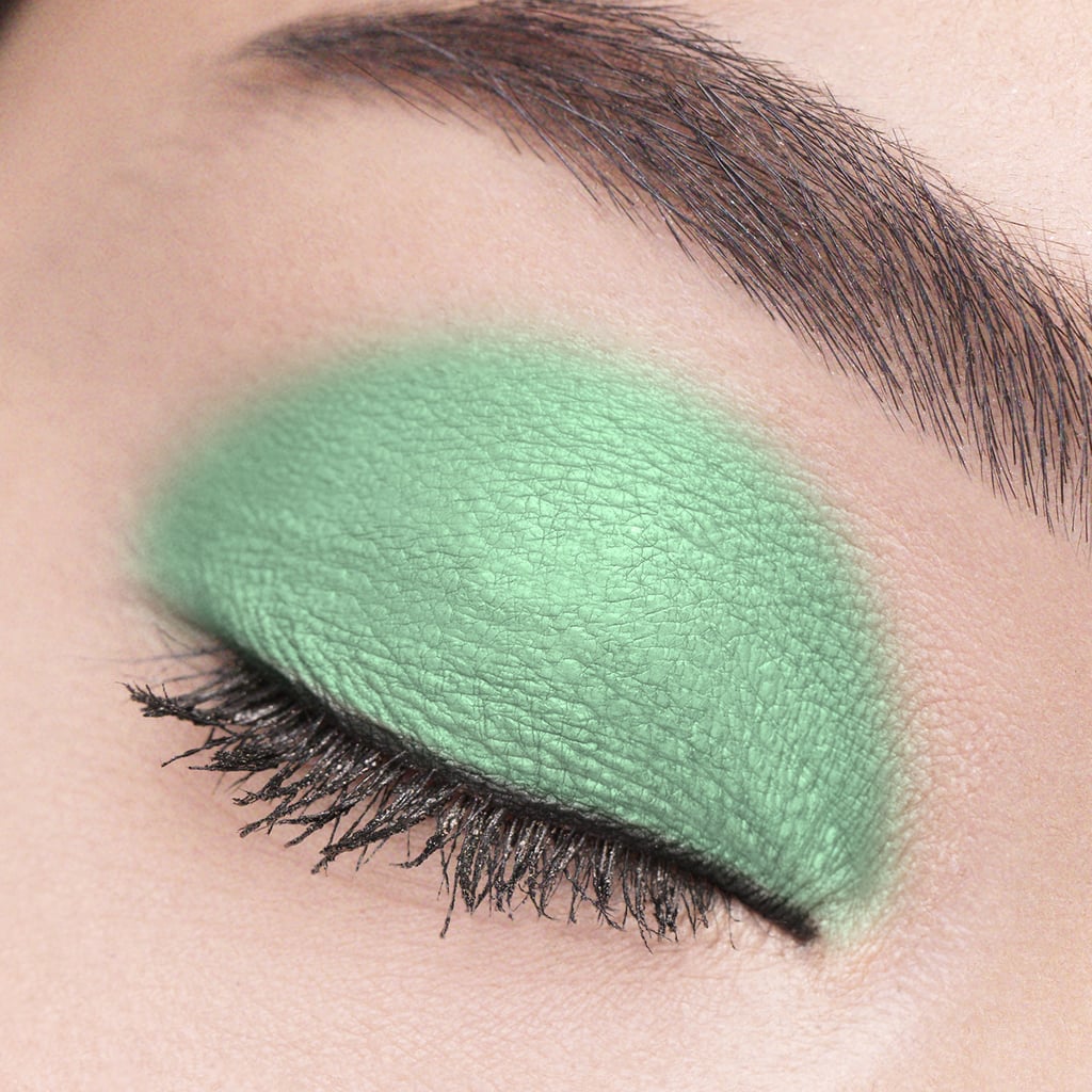 Make Up For Ever Artist Colour Eye Shadow Selena Gomez s Green Eye make-up-for-ever-artist-colour-eye-shadow-selena-gomez-s-green-eye