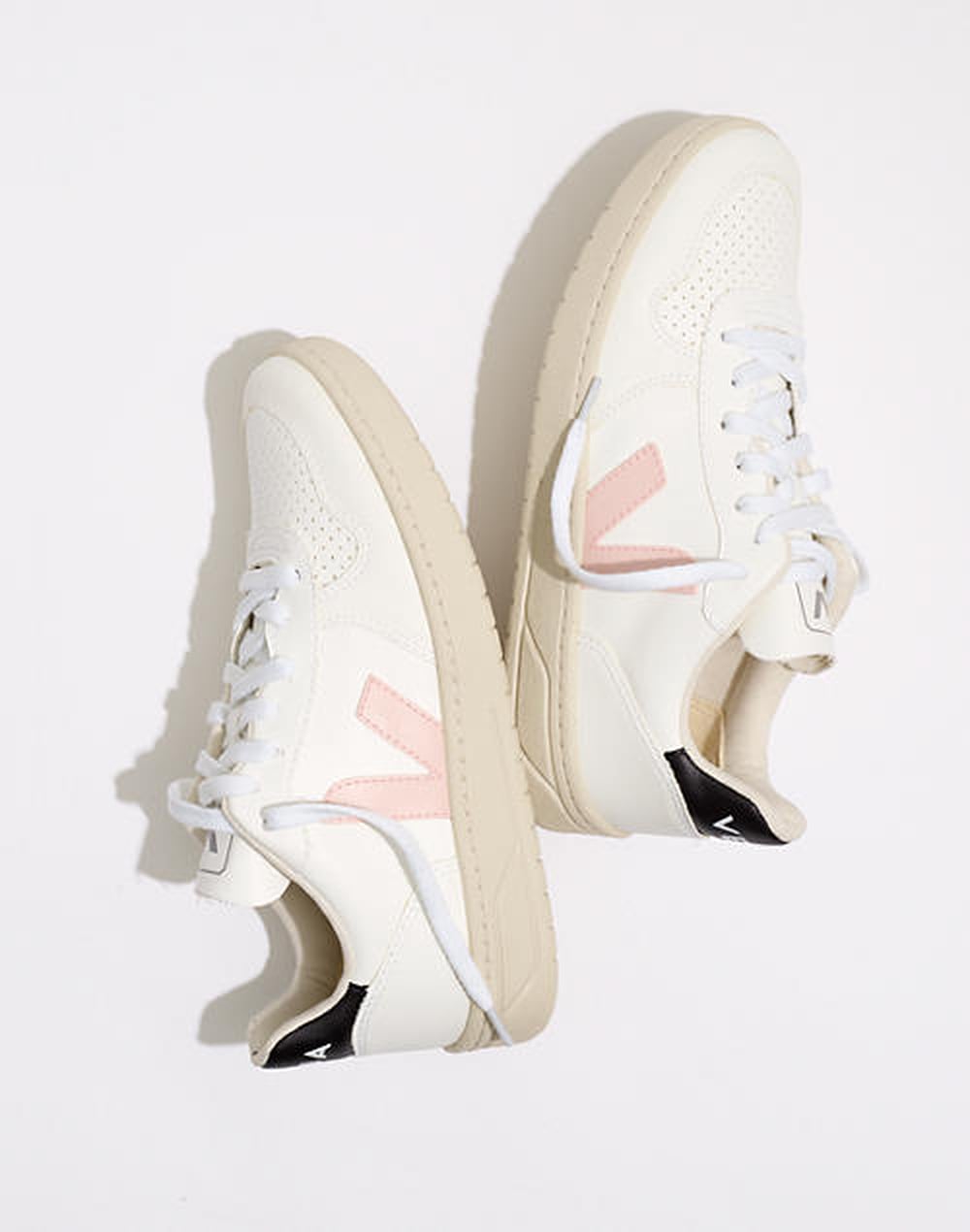 Cute Sneakers For Women 2021 | PS Fashion