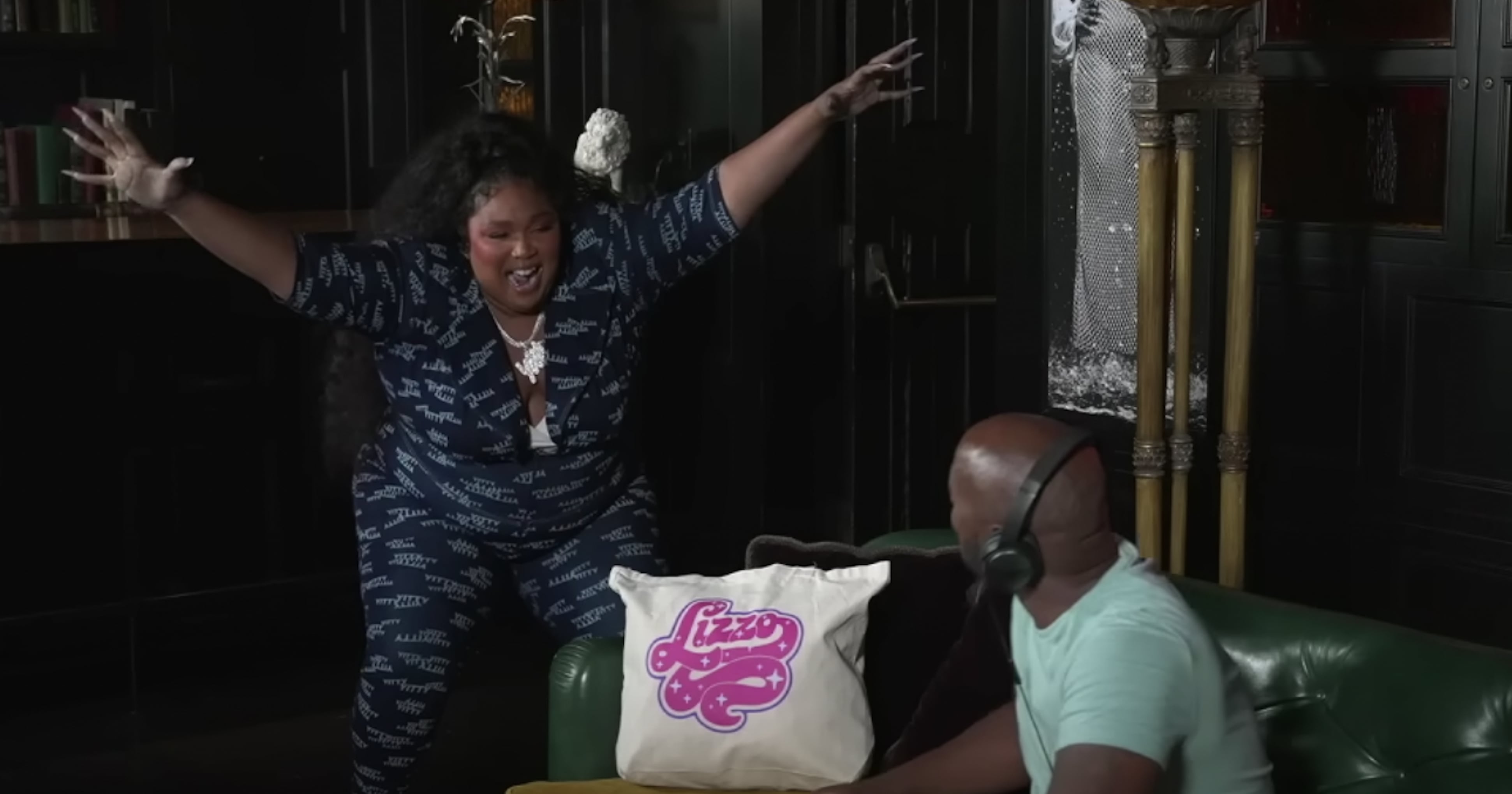 Lizzo Surprises Fans on Jimmy Kimmel Live! | Video | PS Entertainment