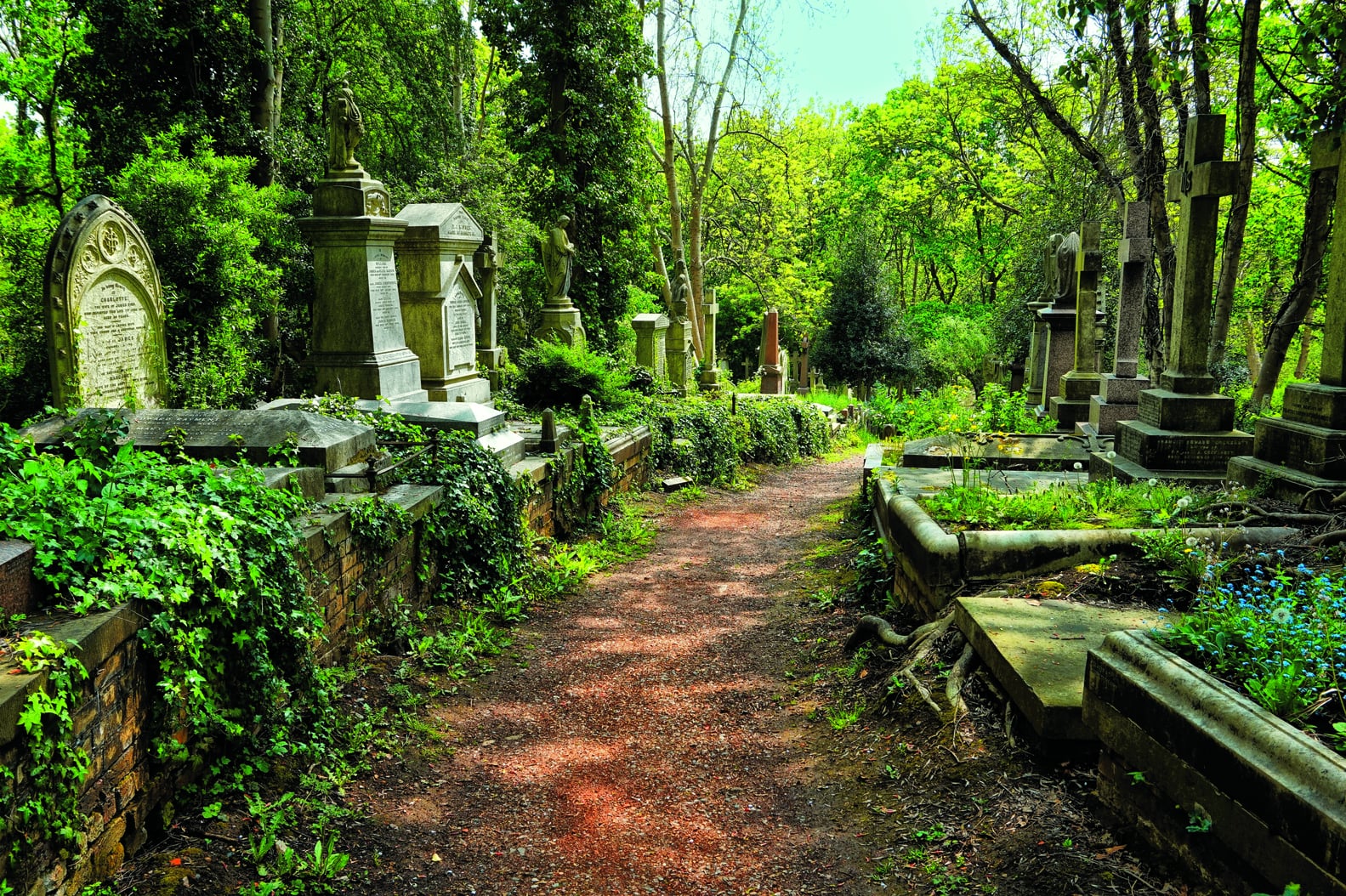 The World's Most Beautiful Cemeteries | PS Smart Living