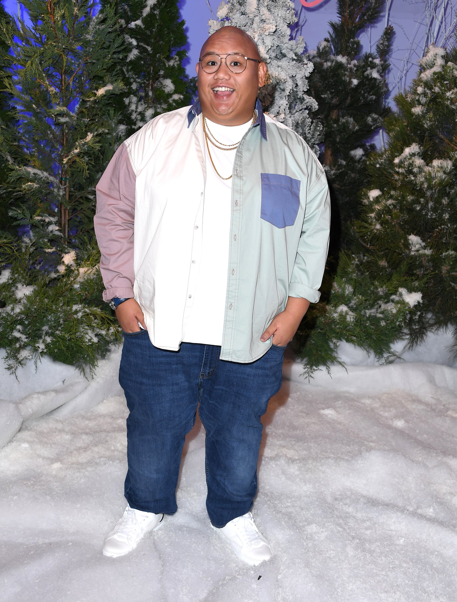 The Cast of Let It Snow Poses For Photos Together in LA | PS Celebrity