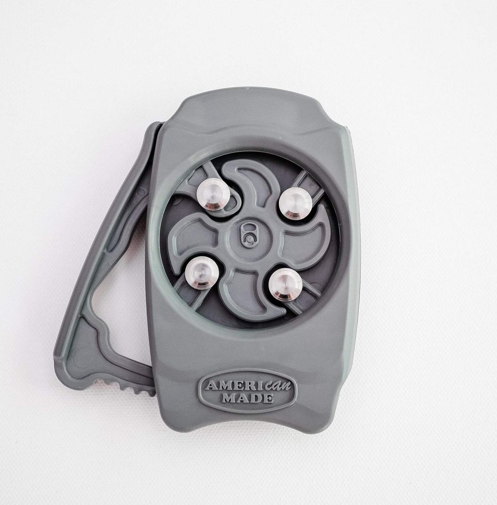 This Bar Tool Turns Your Favorite Cans Into Reusable Cups | PS Food