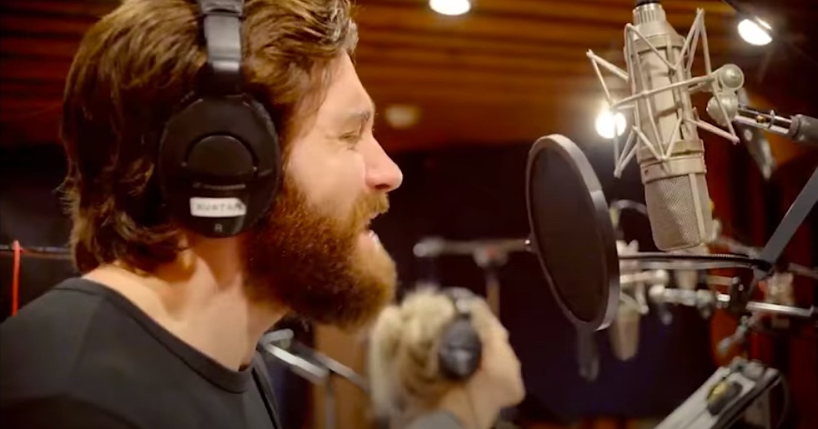 Watch Jake Gyllenhaal Singing Videos | POPSUGAR Entertainment