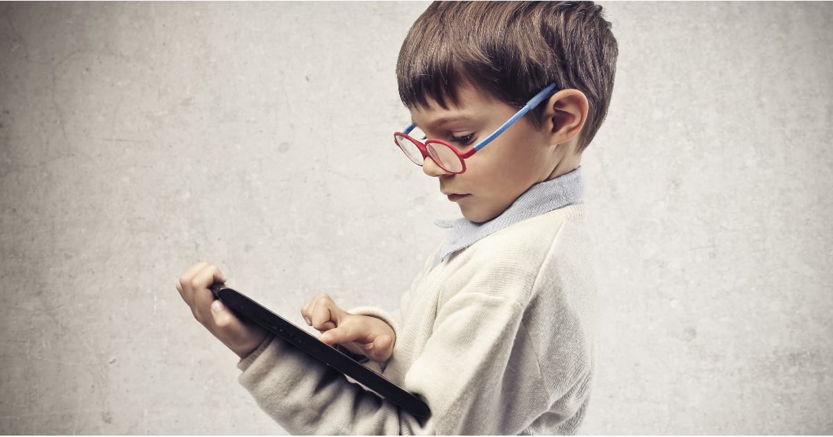 Screen Time And Children s Eyesight POPSUGAR Family screen-time-and-children-s-eyesight-popsugar-family