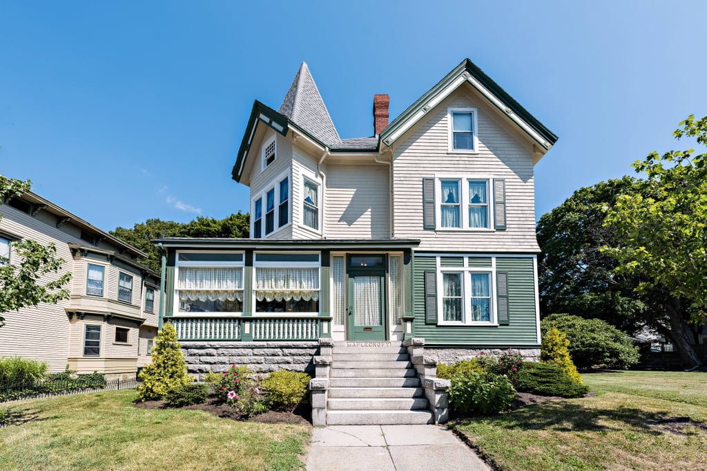 Lizzie Bordens House Is For Sale Popsugar Home