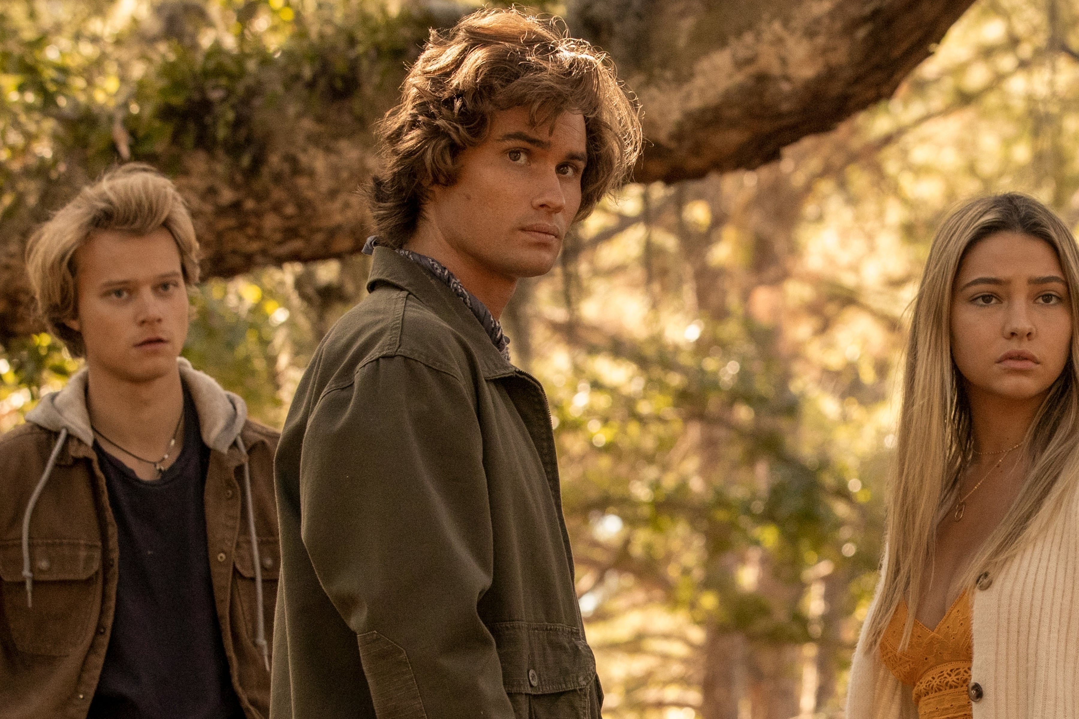 Outer Banks: Are Sarah Cameron and JJ Related? Theory | POPSUGAR ...