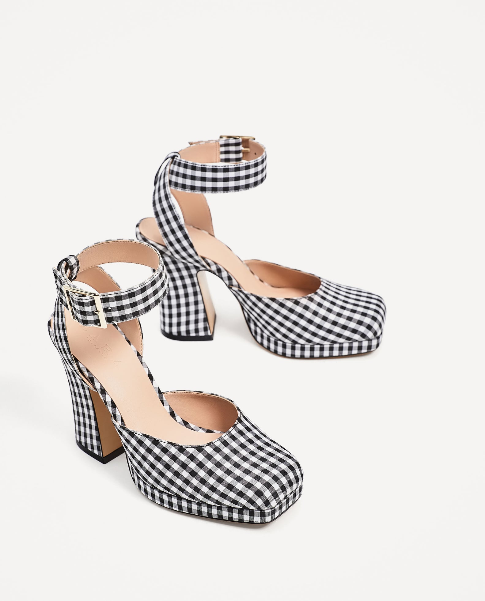 Bella Hadid Gingham Shoes | PS Fashion