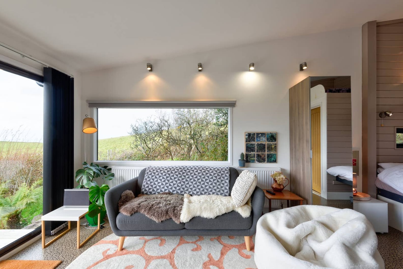 25 Tiny Home Vacations on Airbnb That Are Hugely Stunning | PS Smart Living