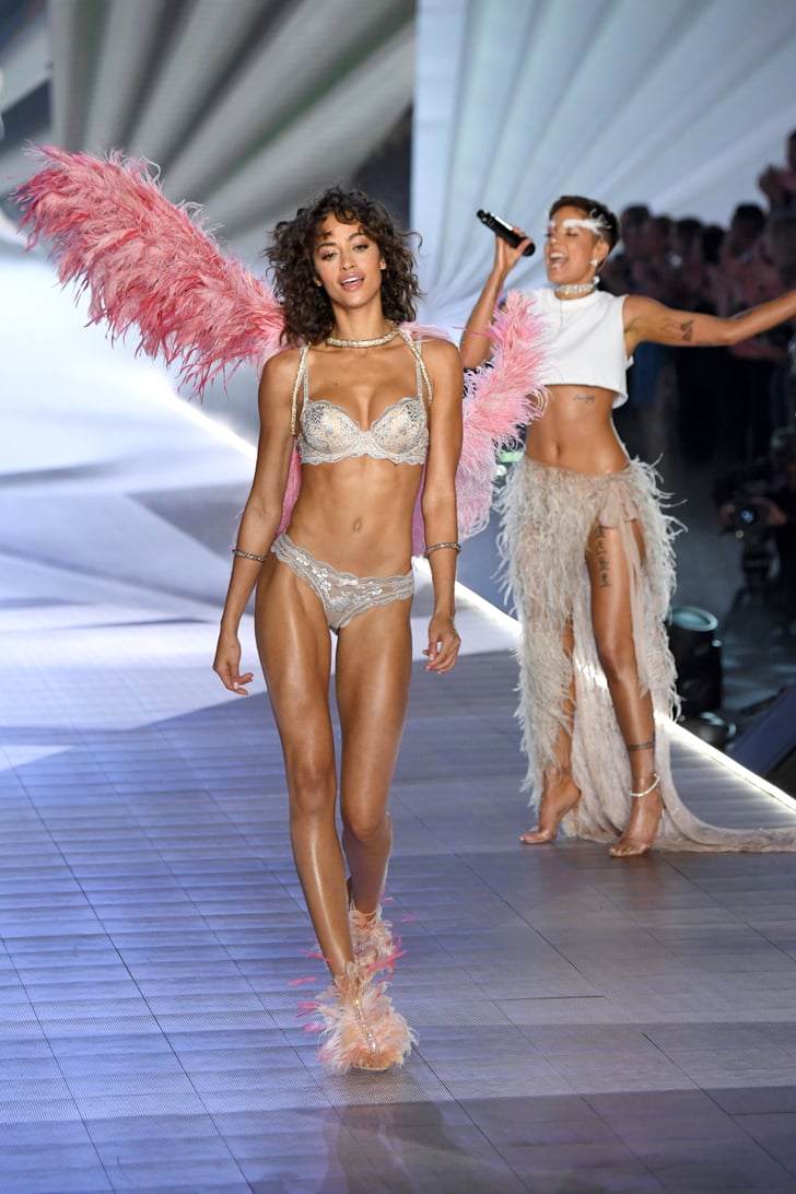 Alanna Arrington | Victoria's Secret Fashion Show Pictures 2018 | POPSUGAR Fashion UK Photo 53