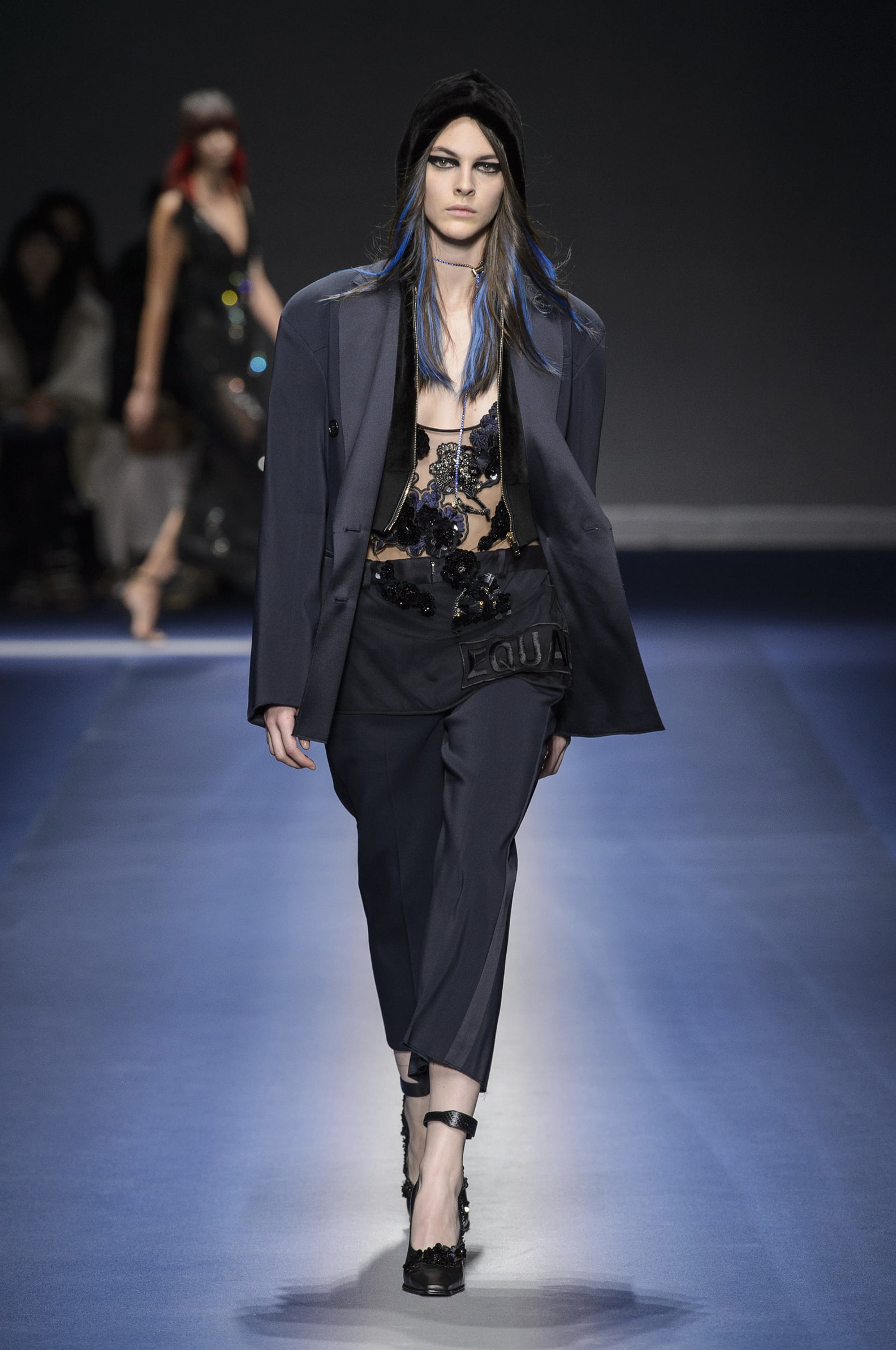 Versace Fall 2017 Runway | PS Fashion