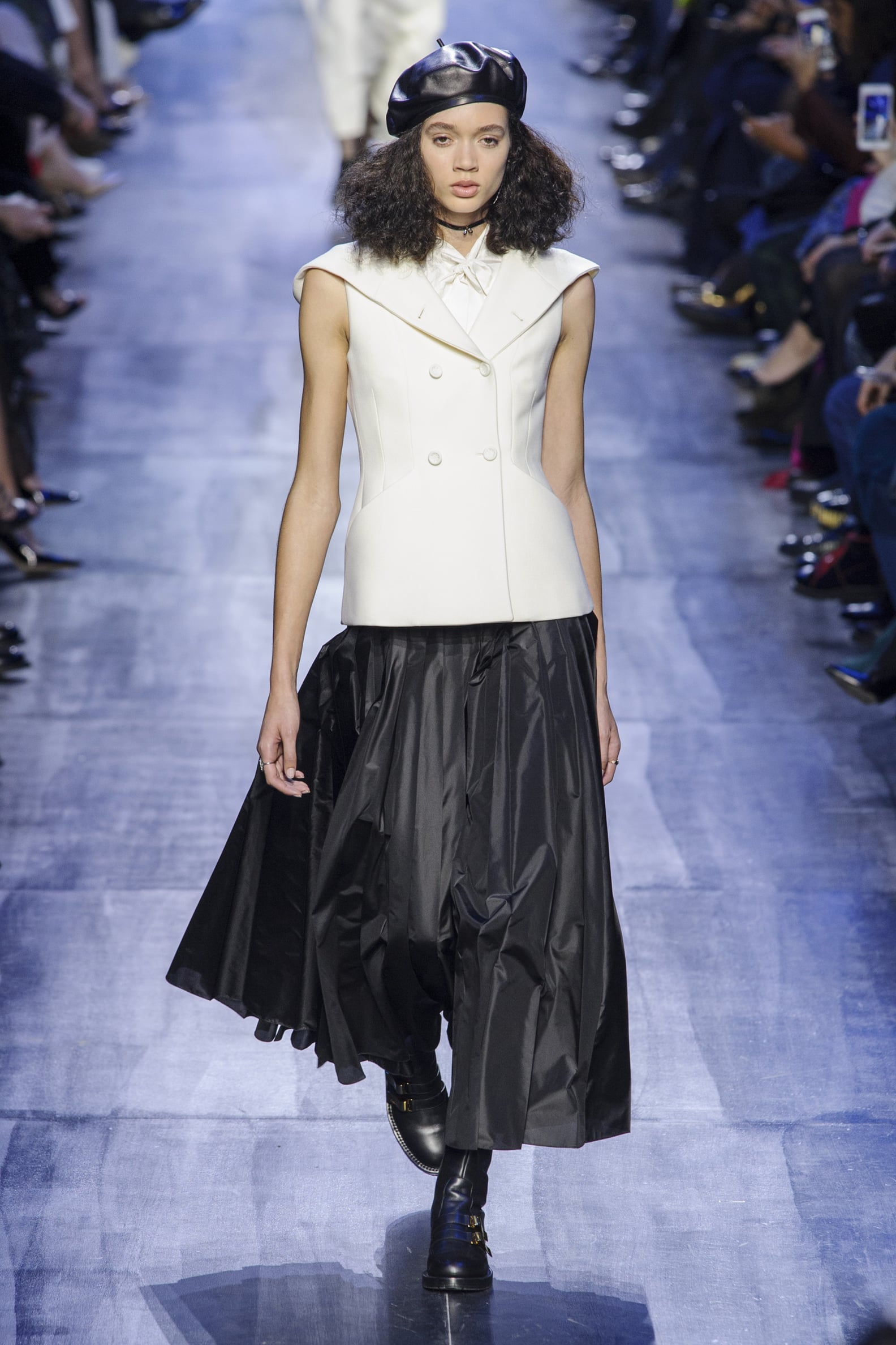 Dior Fall 2017 Runway Show | PS Fashion