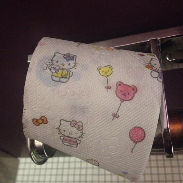 Hello Kitty Con Pictures | PS Tech