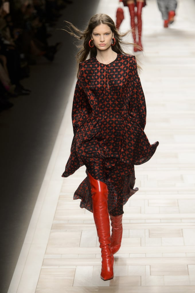 Fendi Fall 2017 Runway Show | POPSUGAR Fashion