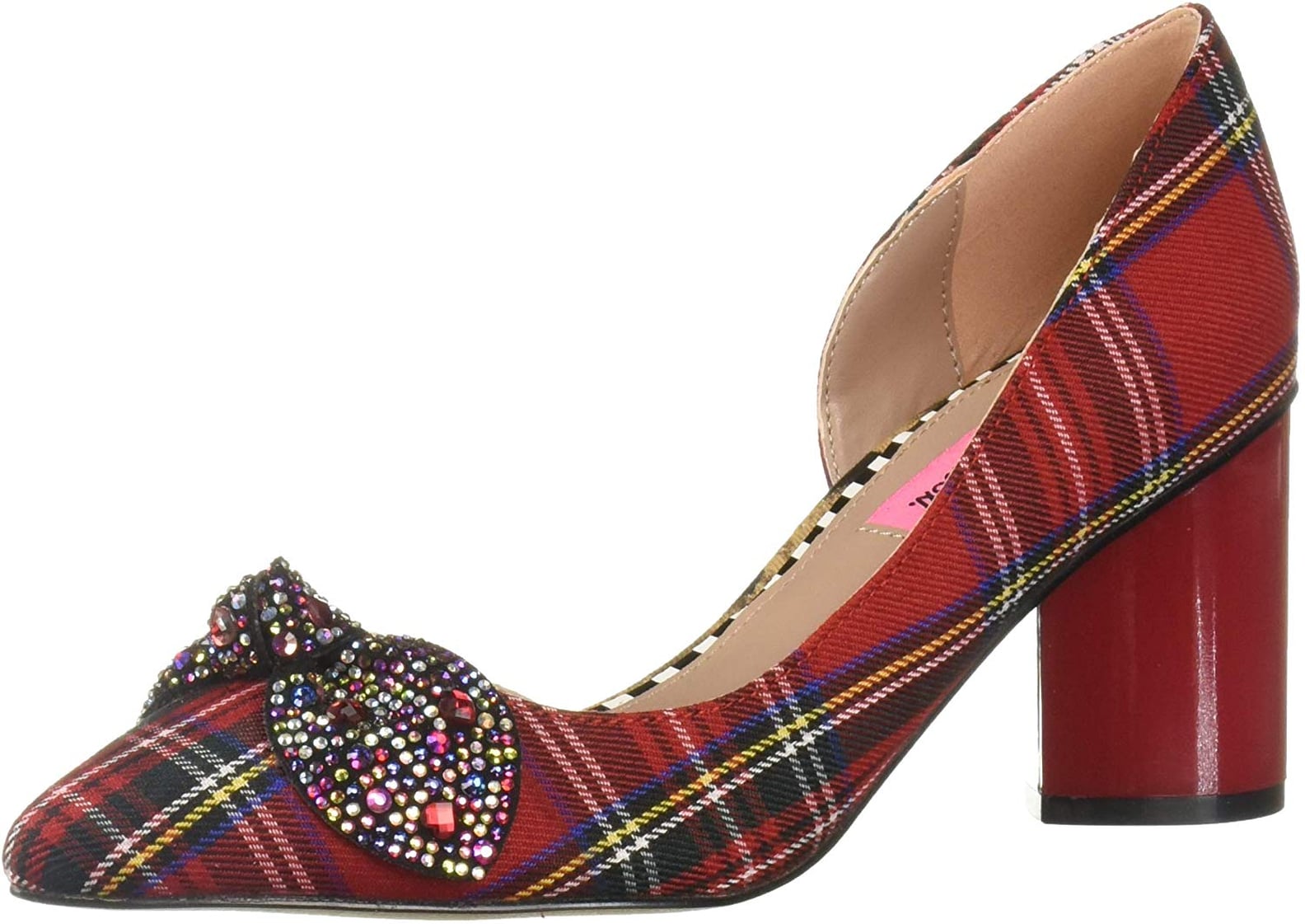 Joey King's Plaid Pumps Are the Ultimate Holiday Shoe | PS Fashion