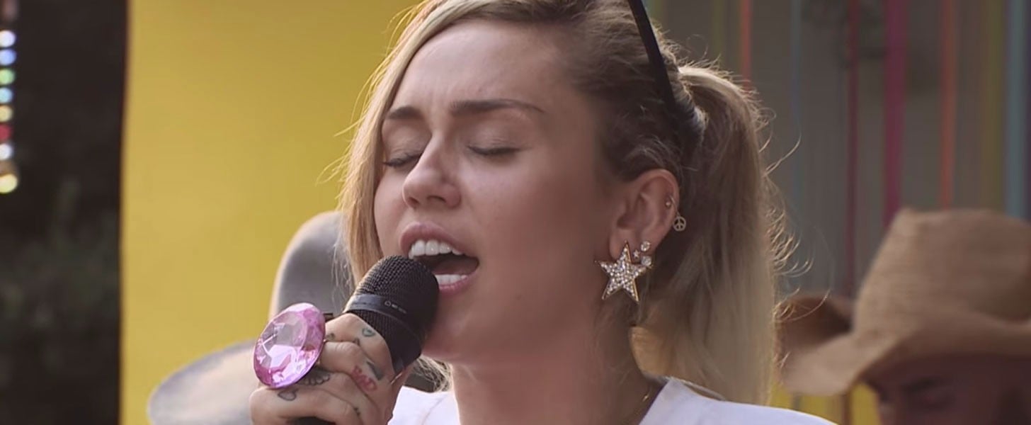 Miley Cyrus Radio 1 Live Lounge Performances 2017 | PS Entertainment