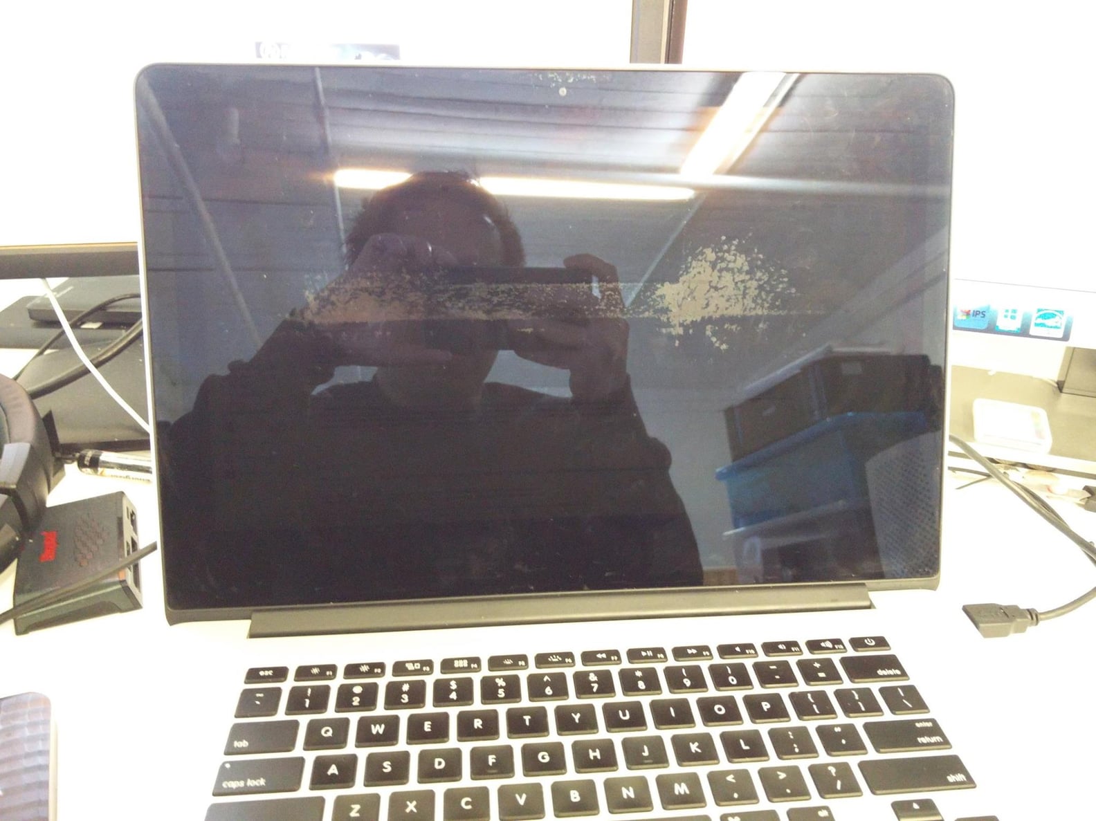 Macbook Retina Stain | PS Tech