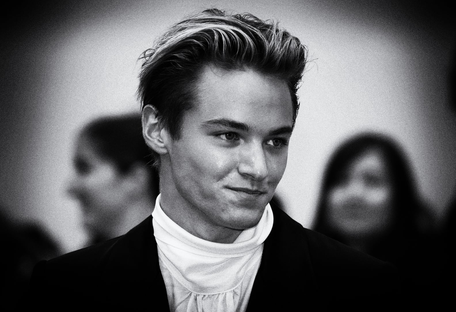 Get to Know Mitchell Hoog From Saved by the Bell | PS Celebrity