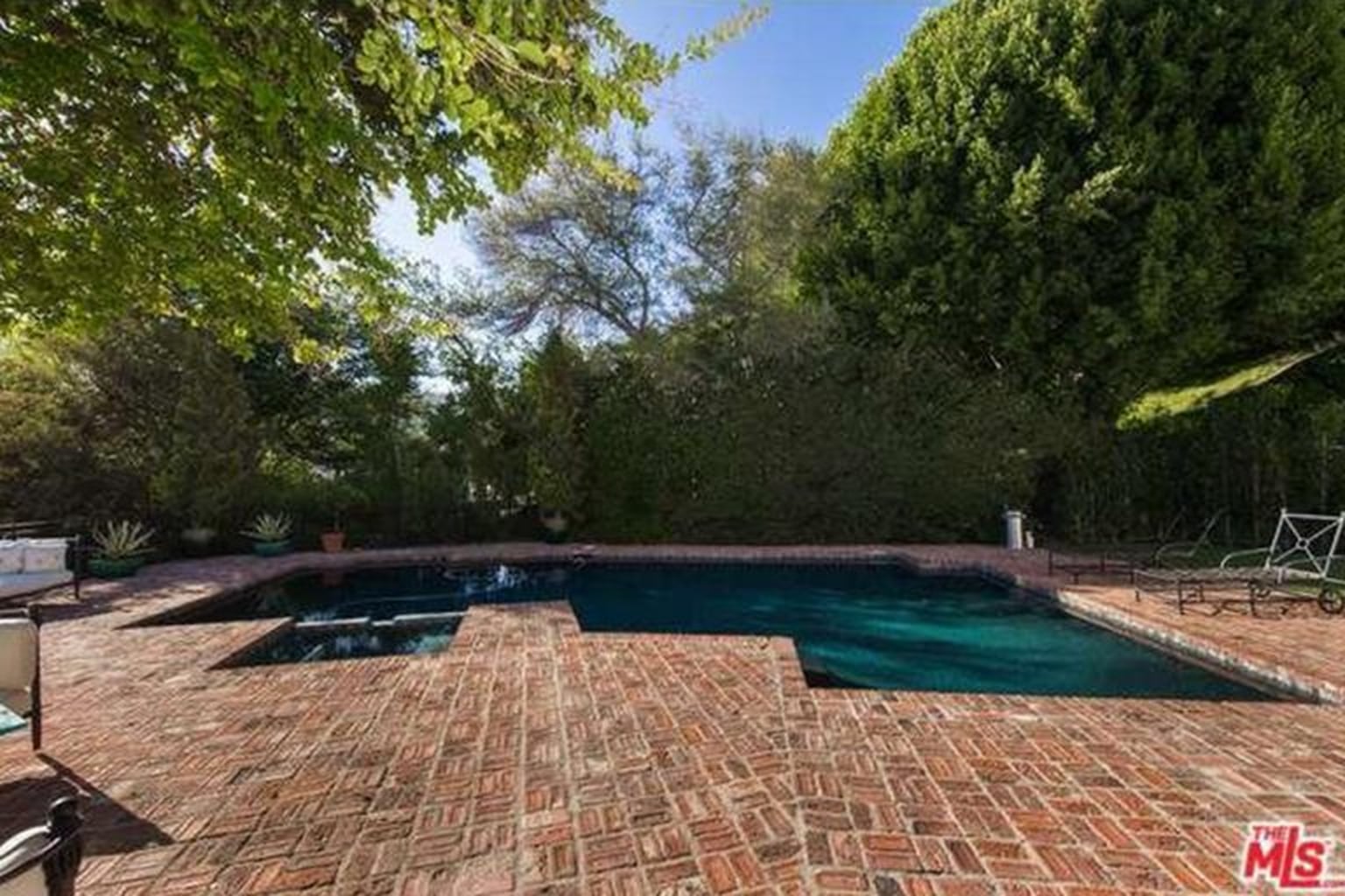 Kate Upton Buys Beverly Hills Home | PS Home