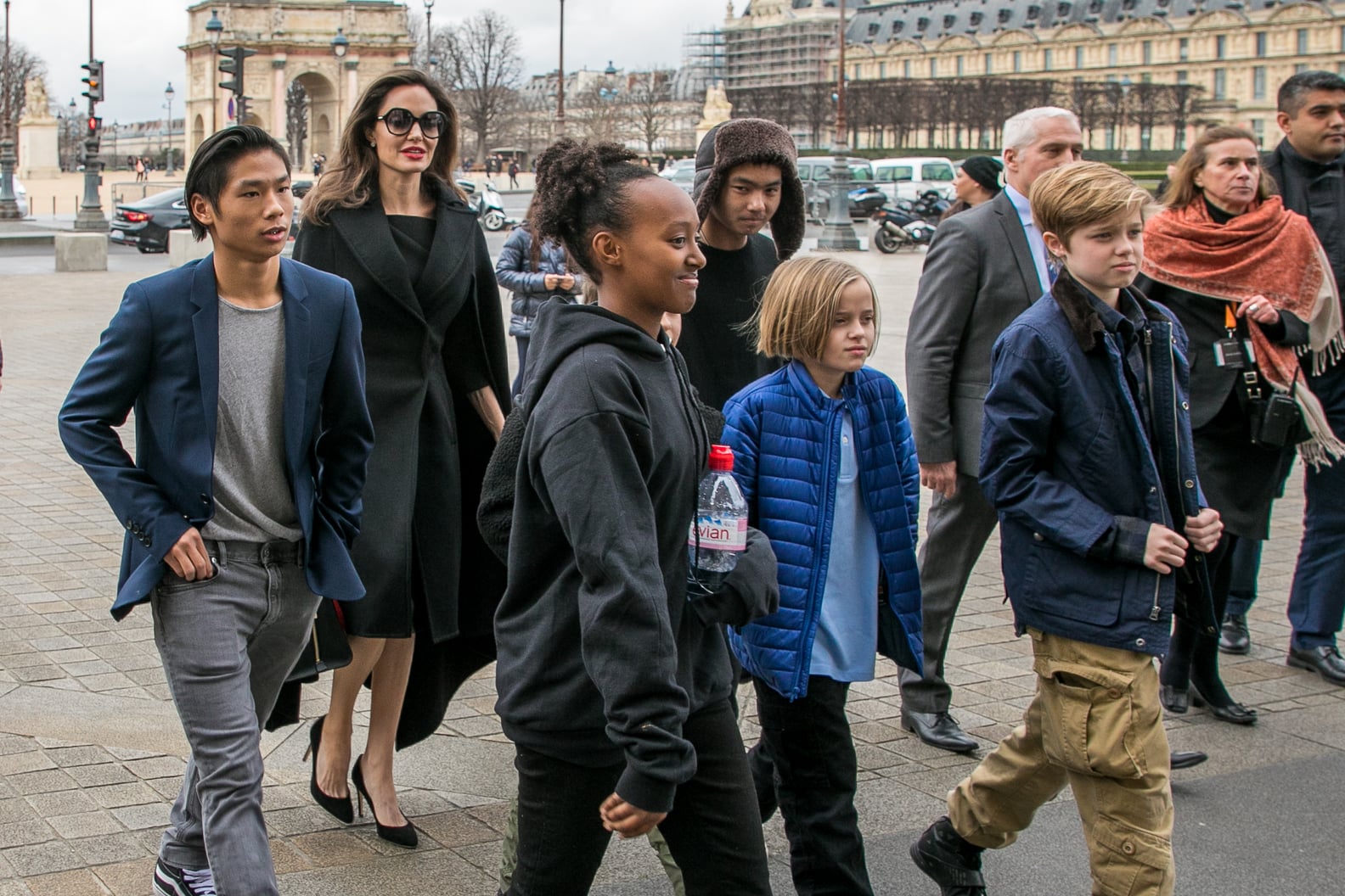Angelina Jolie and Kids at the Louvre in Paris January 2018 | POPSUGAR ...