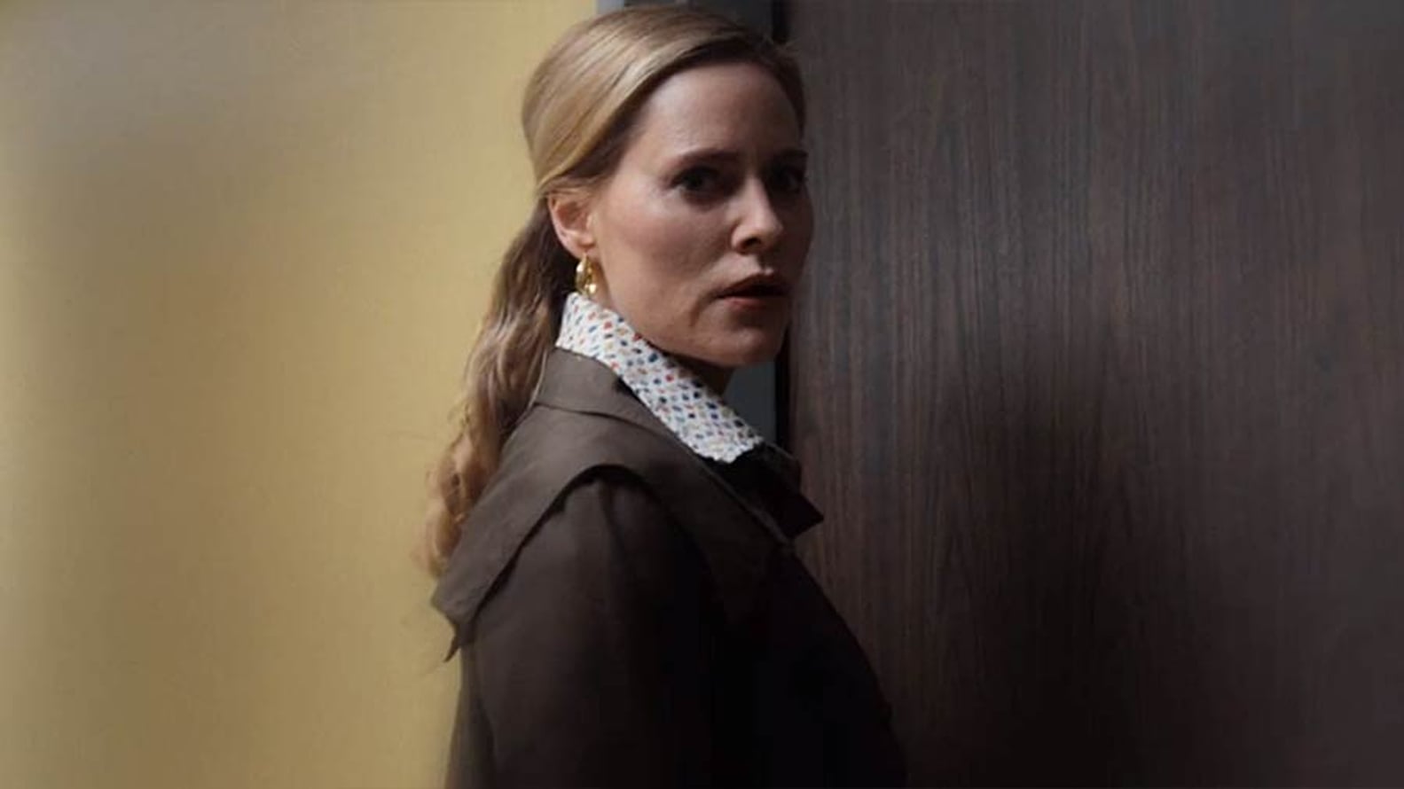 Who Are Eleven's Parents on Stranger Things? | PS Entertainment