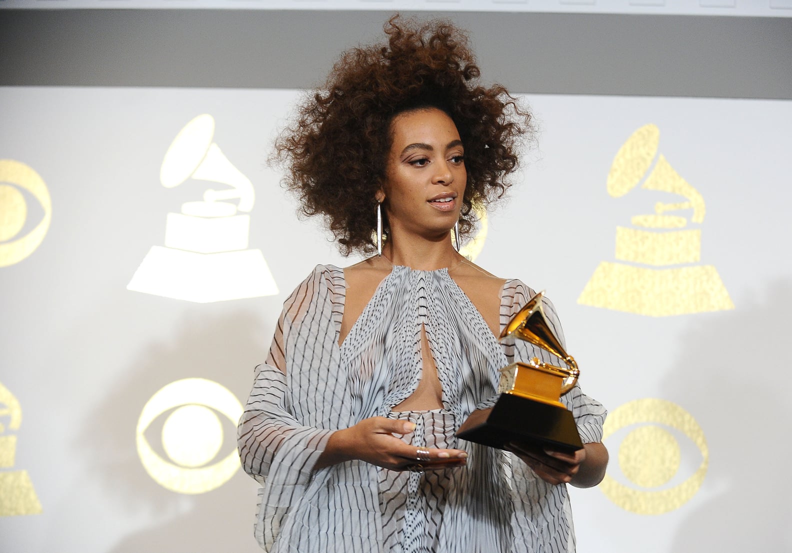 Solange Knowles in the Press Room at the 2017 Grammy Awards | PS ...