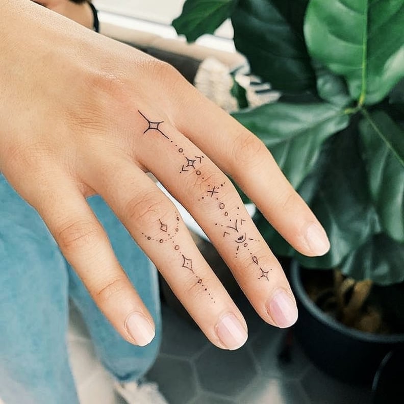 finger tattoos inside