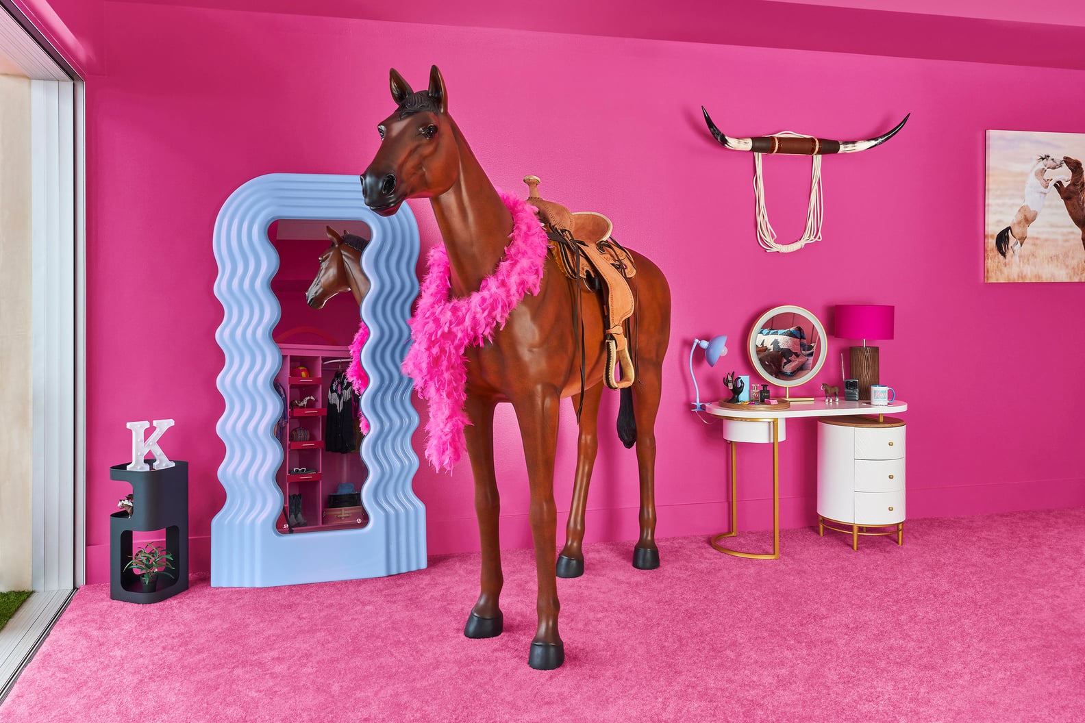 How to Book a Stay at Barbie's Real-Life Malibu Dreamhouse | PS ...