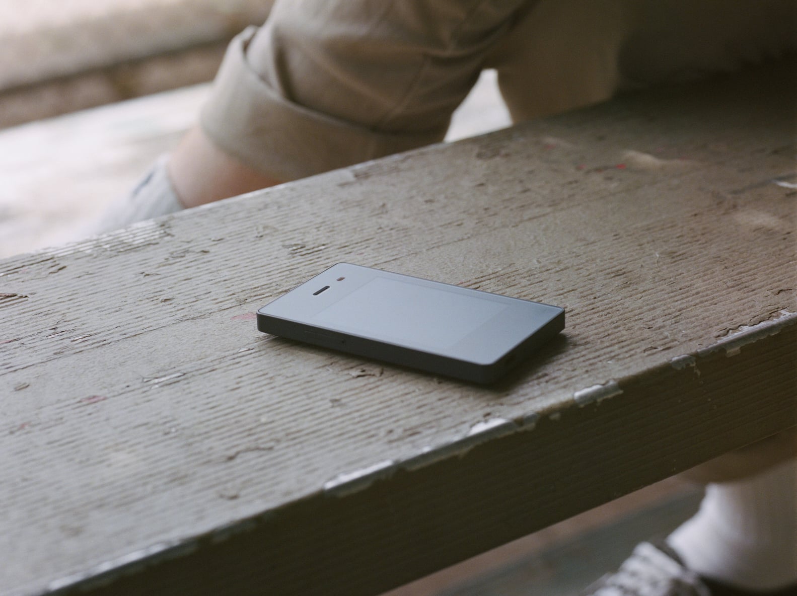 This Simplistic Phone That Has No Apps Is Already Sold Out | PS Tech