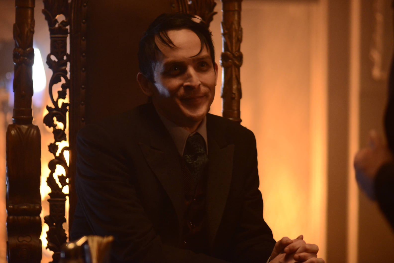 Gotham Season 2 Premiere Pictures | PS Entertainment