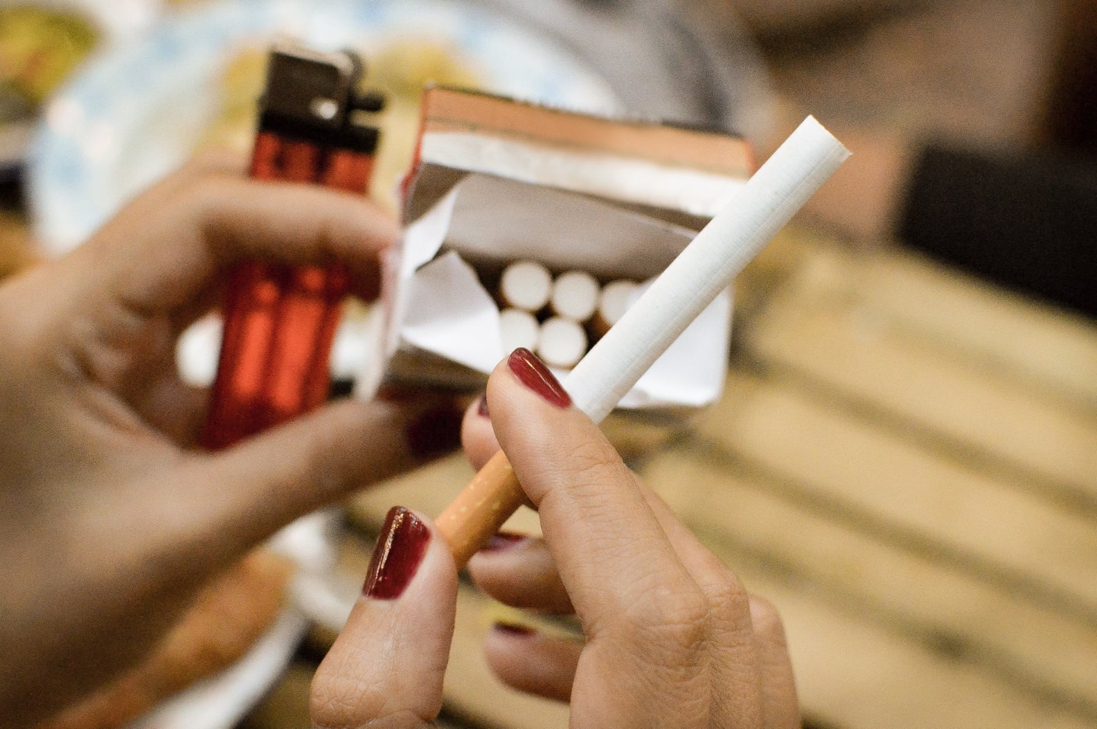 Dermatologists on the Effects of Smoking on Skin | PS Beauty