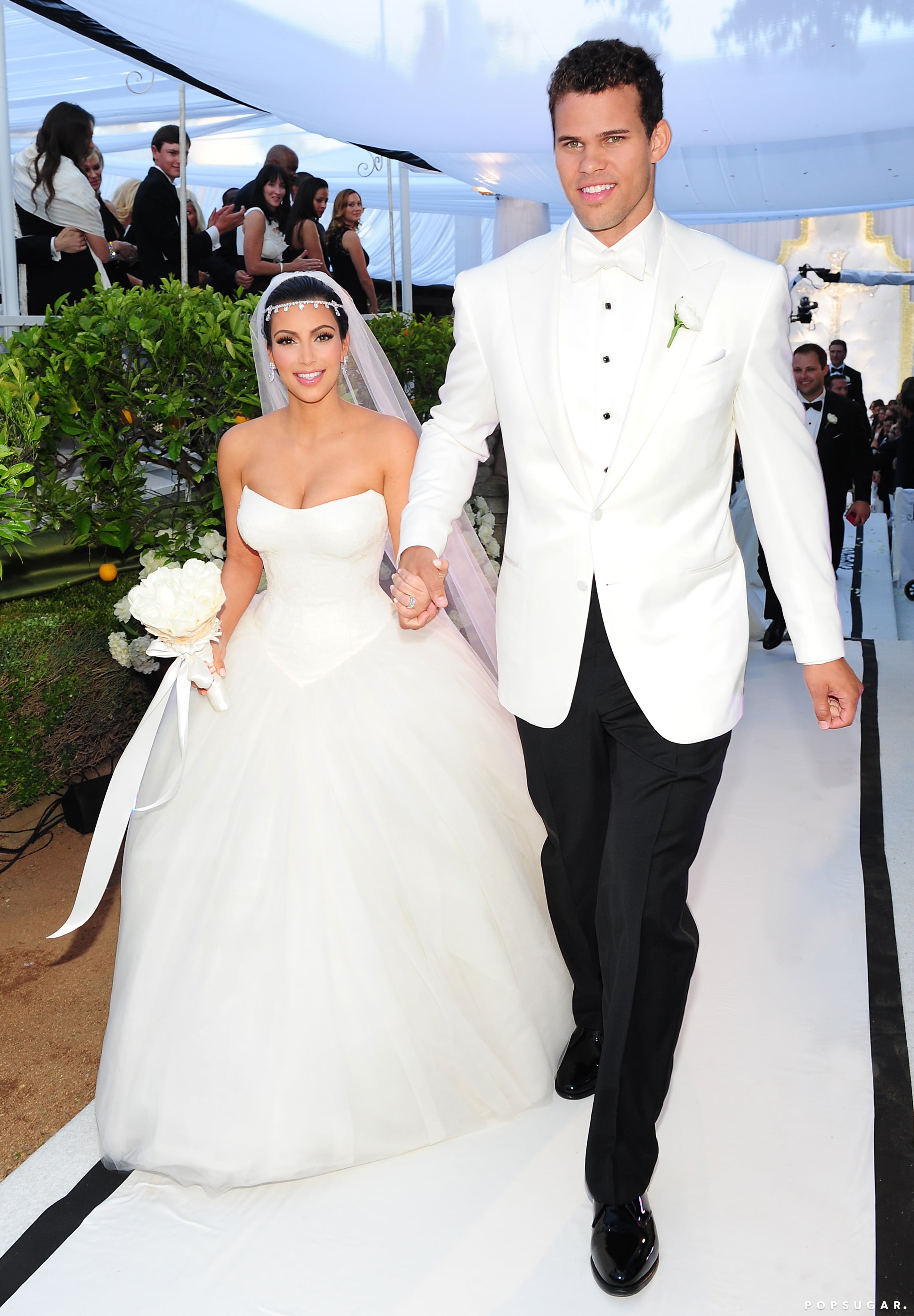 Kim kardashian wedding walking down the aisle | Honestweddingadvice.com