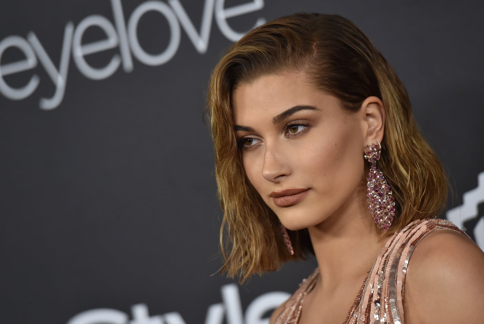 Hailey Baldwin's Best Beauty Looks | POPSUGAR Beauty