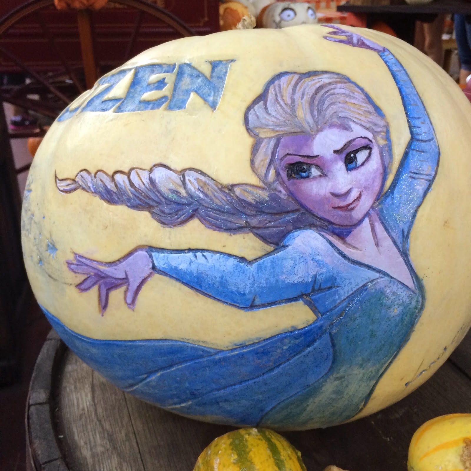 how to draw elsa on a pumpkin
