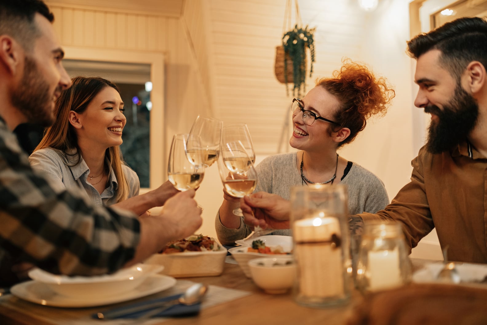 How to Create Meaningful Connections at Dinner Parties | PS Smart Living