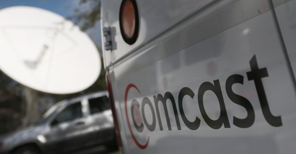 Reporter Calls Comcast CEO's Mom to Complain | PS Tech