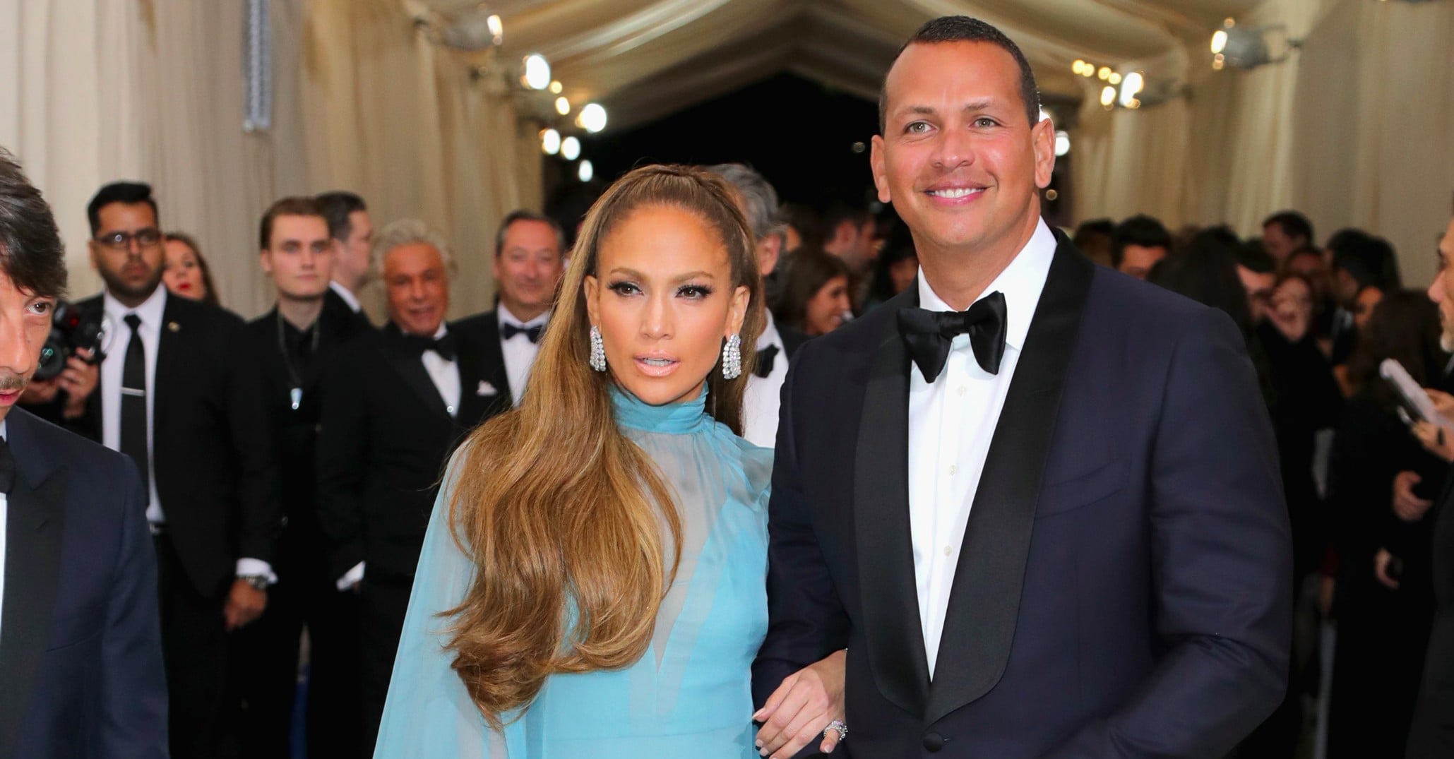 Jennifer Lopez and Alex Rodriguez at Met Gala 2017 | PS Latina