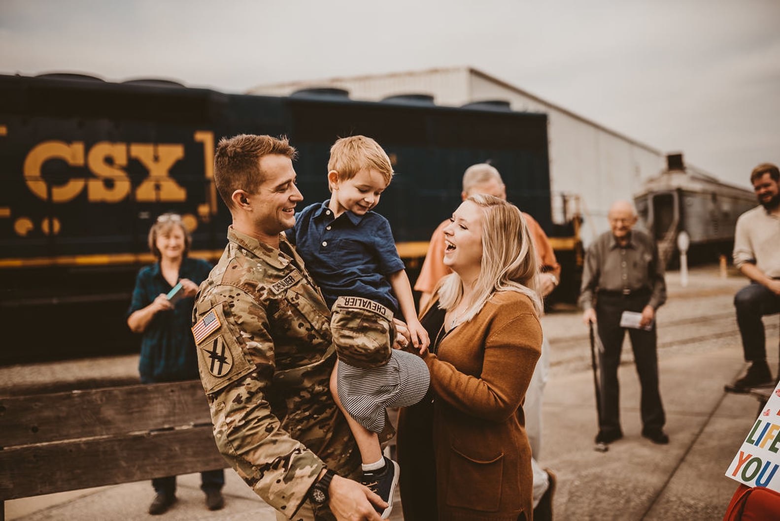 Military Dad Meeting His Baby For the First Time | Photos | PS Family