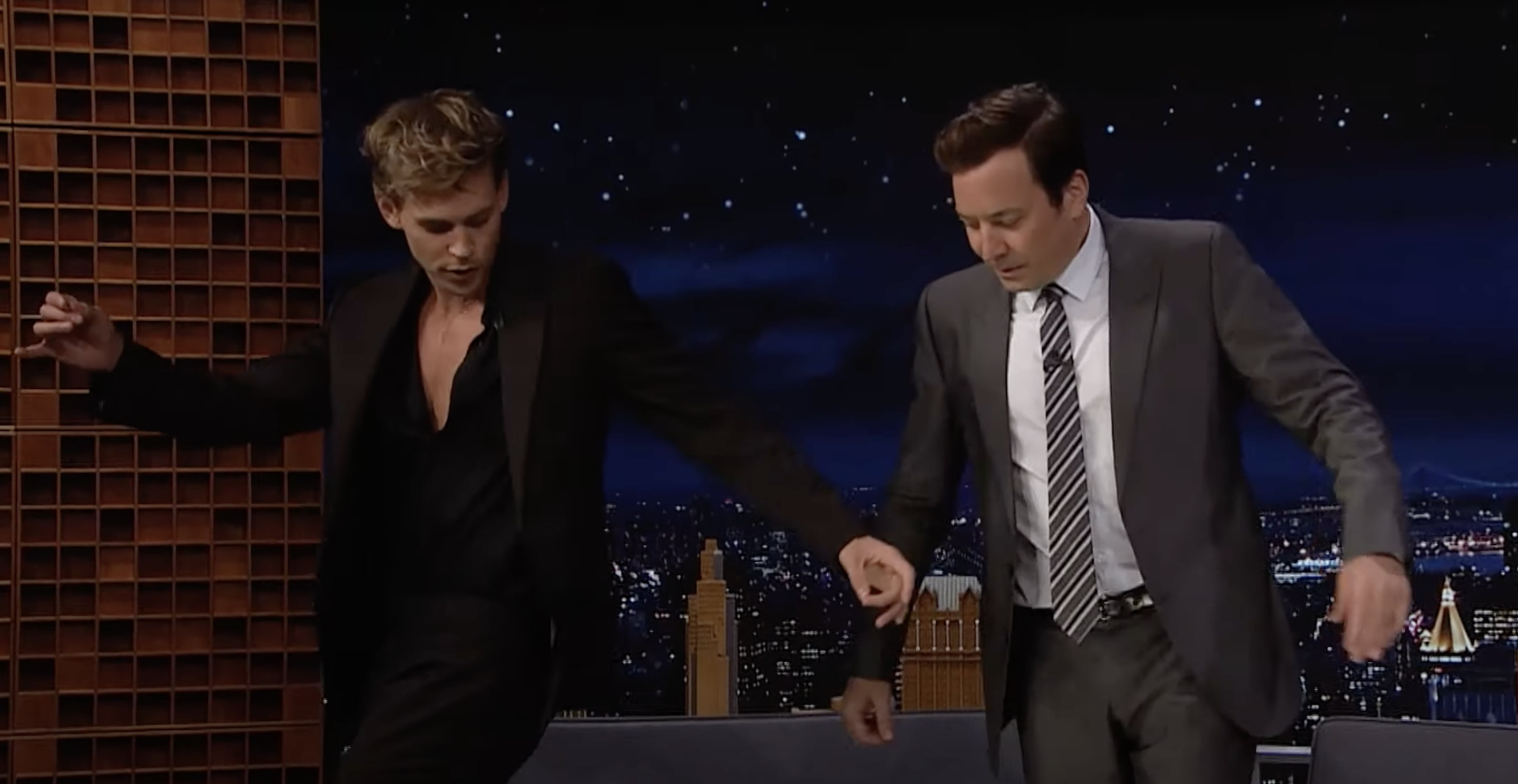 Austin Butler Does Elvis Impressions on The Tonight Show | POPSUGAR ...