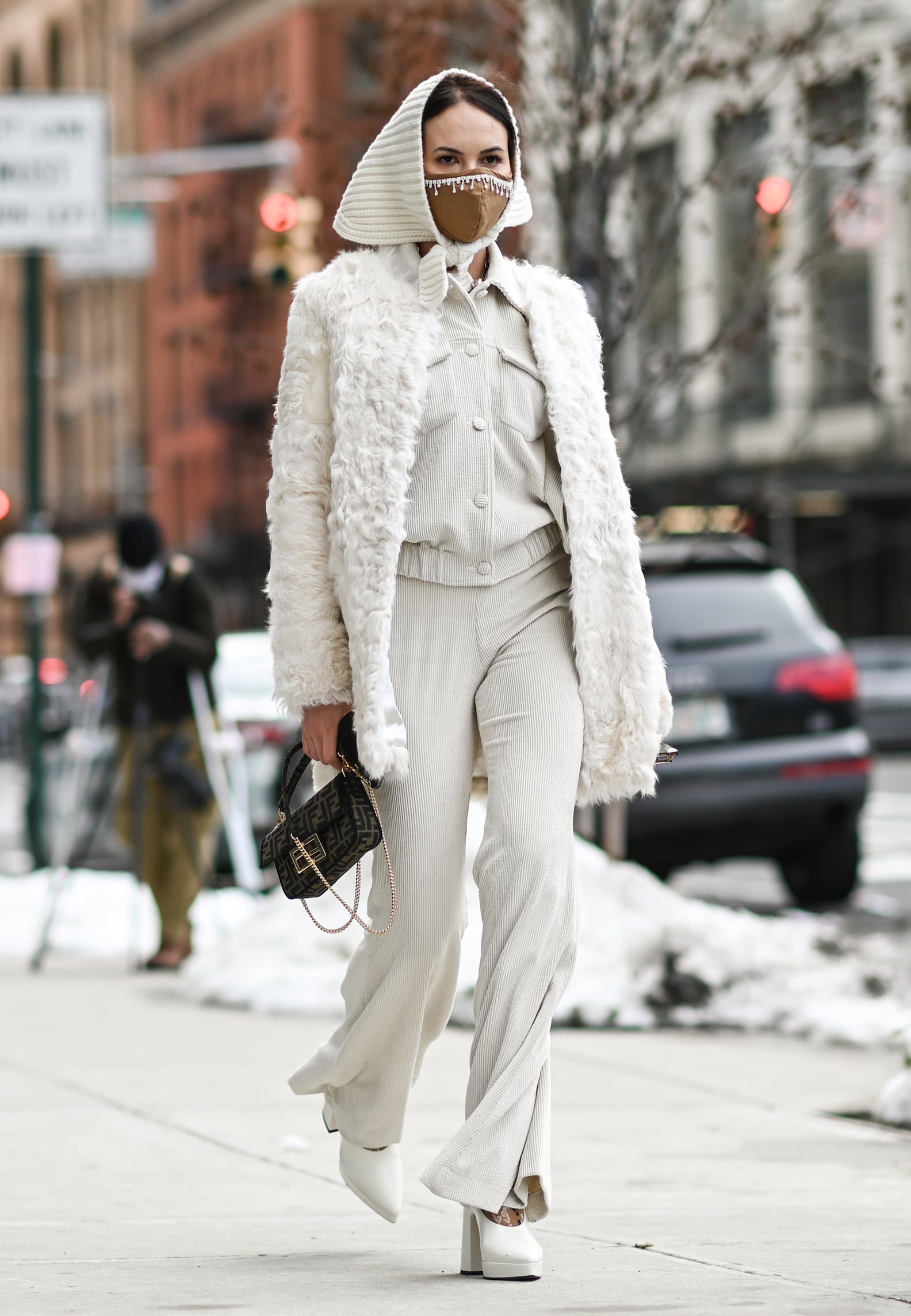 10 Street Style Outfits With Face Masks at Fashion Week | PS Fashion