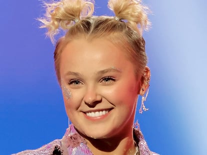 JoJo Siwa Shows Off Temporary Mullet Hairstyle | POPSUGAR Beauty